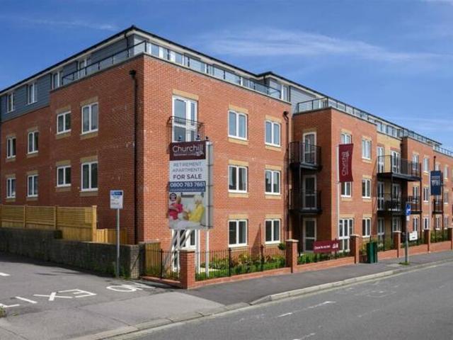 1 Bedroom Shared Living/roommate Fareham Hampshire LS100503209