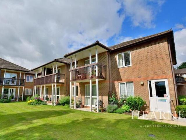 1 Bedroom Shared Living/roommate Ferndown Dorset 100786587