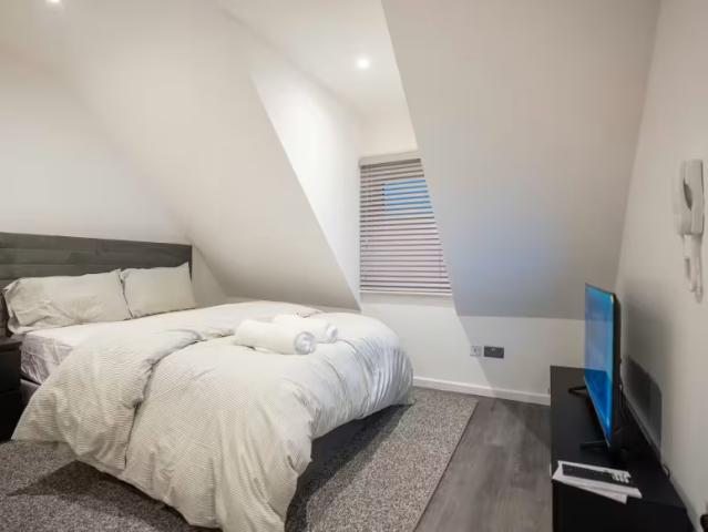 1 Bedroom Shared Living/roommate Folkestone Folkestone 97881261