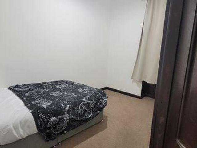 1 Bedroom Shared Living/roommate Glasgow City Scotland 97421027
