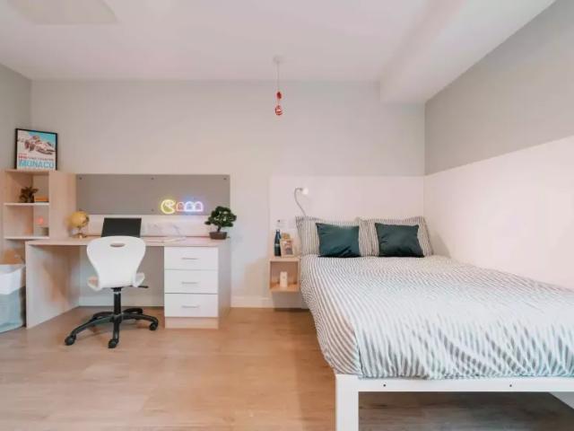 1 Bedroom Shared Living/roommate Glasgow Glasgow LS99498035