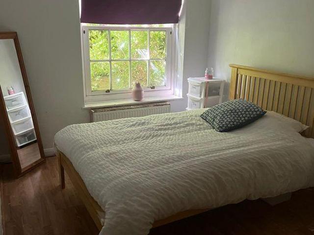 1 Bedroom Shared Living/roommate Greater London England 97412653