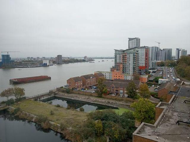 1 Bedroom Shared Living/roommate Greater London England 97418034