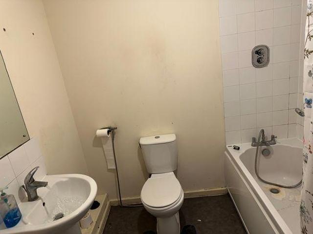 1 Bedroom Shared Living/roommate Greater London England LS90559186