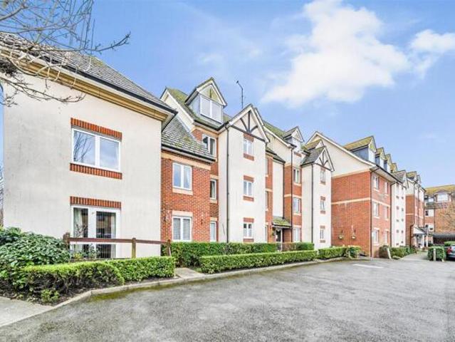 1 Bedroom Shared Living/roommate Hythe Hampshire 101676383