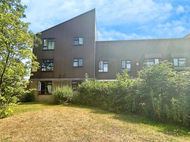 1 Bedroom Shared Living/roommate Harlow Essex 99054743