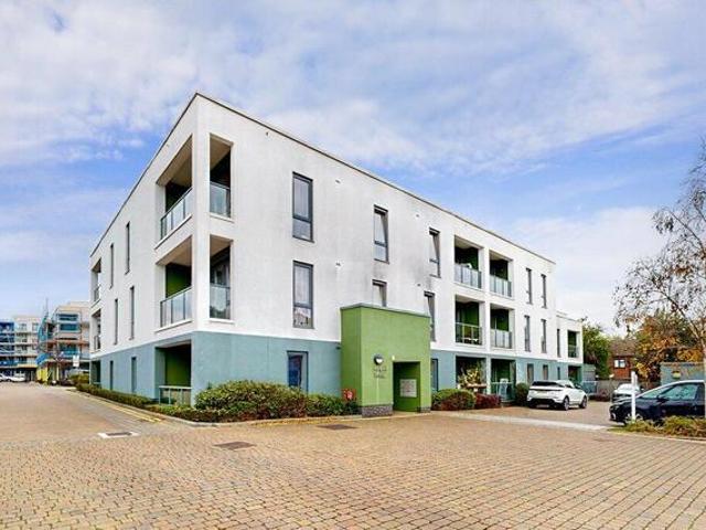 1 Bedroom Shared Living/roommate Harrow Greater London 98649225