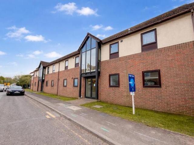 1 Bedroom Shared Living/roommate Highbridge Somerset LS101677728
