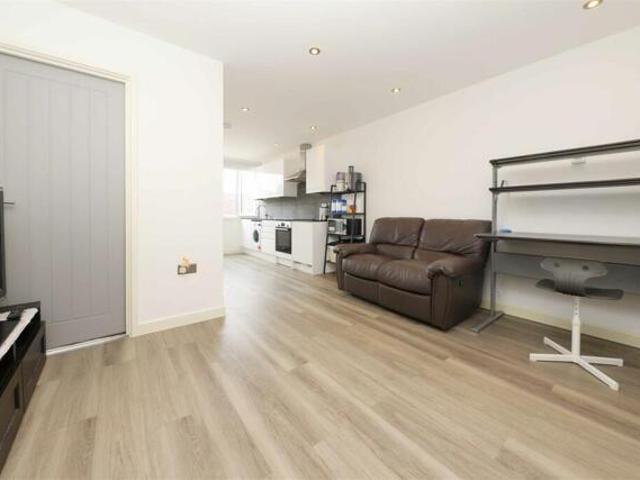 1 Bedroom Shared Living/roommate Hillingdon Great London 99840552