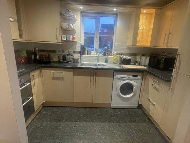 1 Bedroom Shared Living/roommate Horfield England 97422067