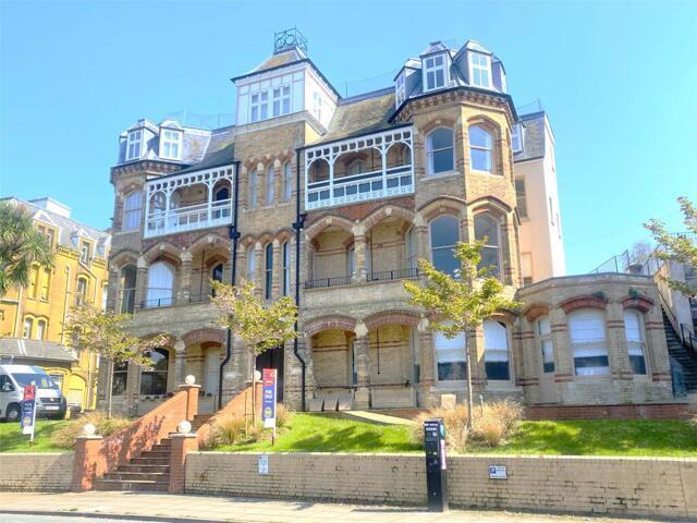 1 Bedroom Shared Living/roommate Ilfracombe Devon 100316955
