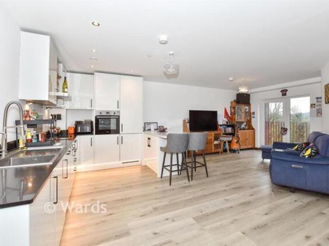 1 Bedroom Shared Living/roommate Kent Kent 100503388