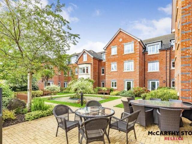 1 Bedroom Shared Living/roommate Kettering Northamptonshire LS98864554