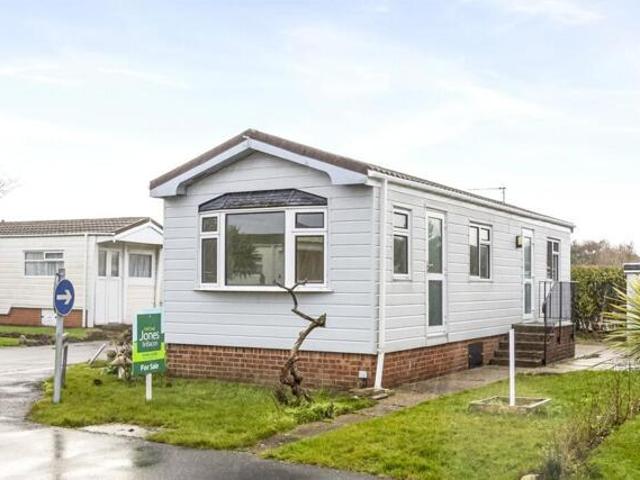 1 Bedroom Shared Living/roommate Lancing West Sussex 99092730