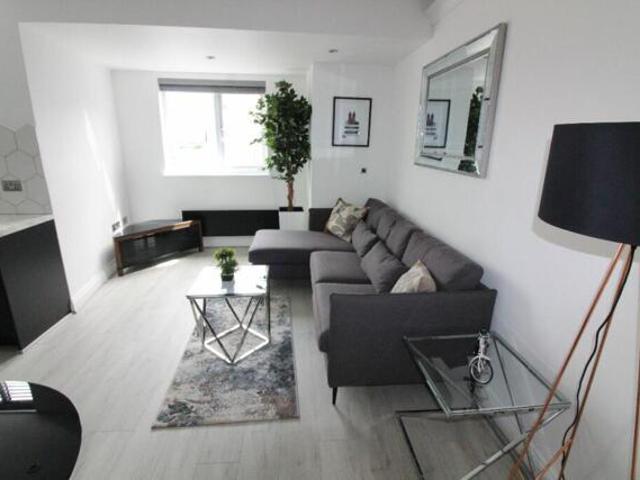 1 Bedroom Shared Living/roommate Lancs Lancashire 99514486