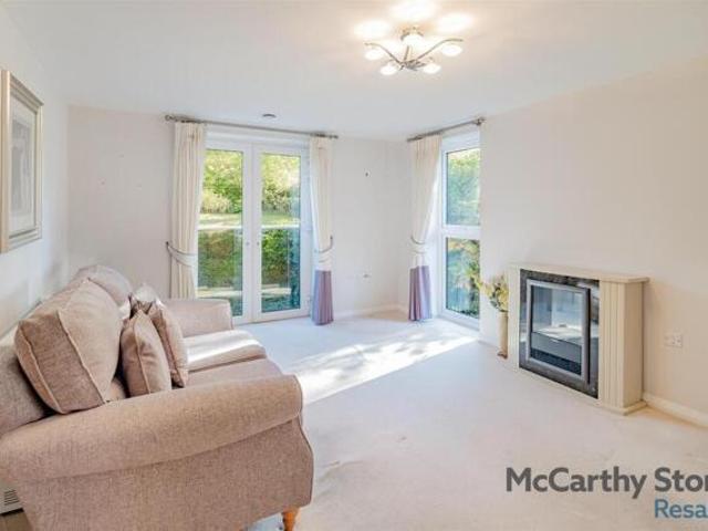1 Bedroom Shared Living/roommate Lancs Lancashire LS101678628