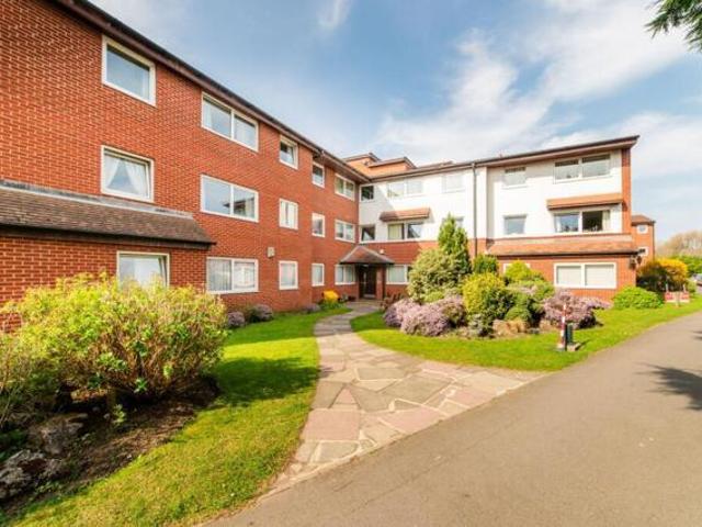 1 Bedroom Shared Living/roommate Lancs Sefton 99840553