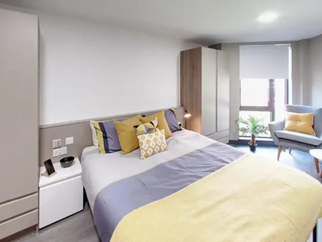 1 Bedroom Shared Living/roommate Leeds Leeds 97662403