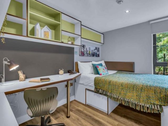 1 Bedroom Shared Living/roommate Leeds Leeds 99488285