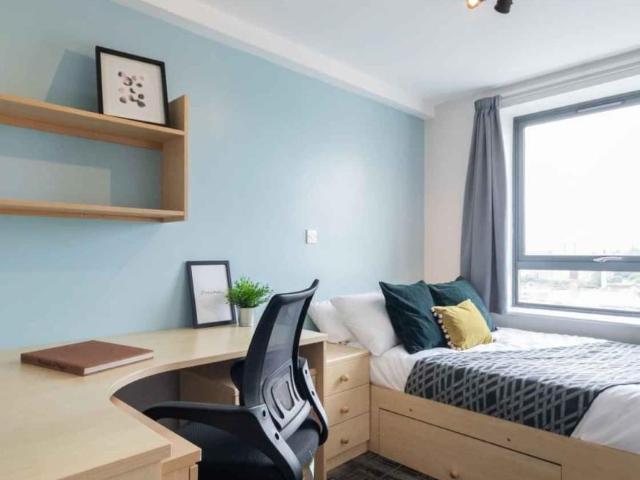 1 Bedroom Shared Living/roommate Leeds Leeds 99538805