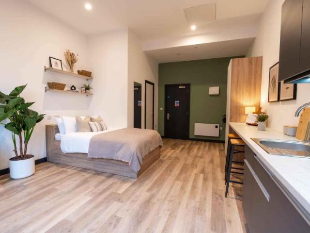 1 Bedroom Shared Living/roommate Leeds Leeds 90546997
