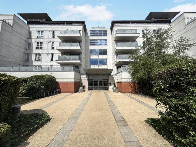 1 Bedroom Shared Living/roommate Leicester Leicestershire LS100342819