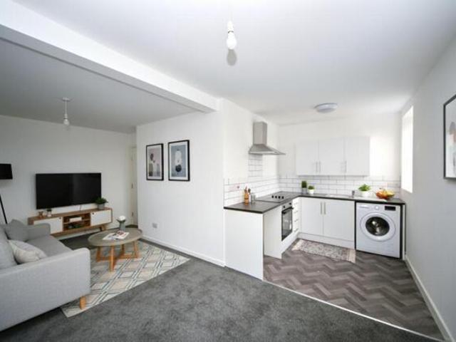 1 Bedroom Shared Living/roommate Leigh Wigan 101675452
