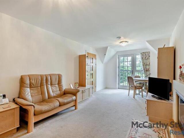 1 Bedroom Shared Living/roommate Letchworth Hertfordshire LS98903259