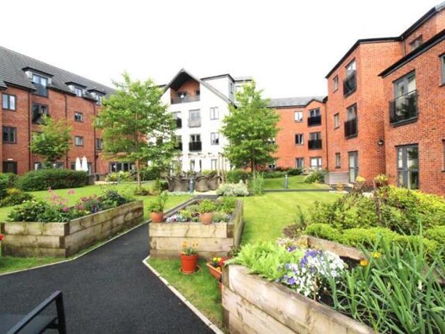 1 Bedroom Shared Living/roommate Leyland Lancashire 98119219