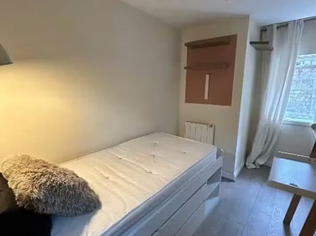 1 Bedroom Shared Living/roommate Liverpool Liverpool 96345932