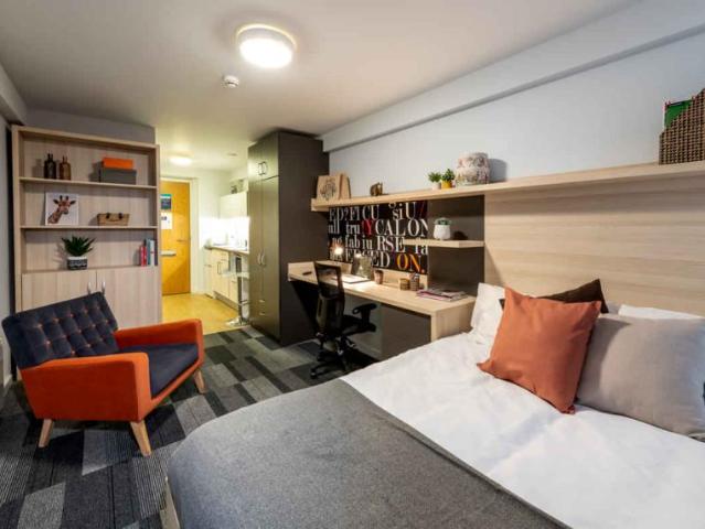 1 Bedroom Shared Living/roommate Liverpool Liverpool 97673972