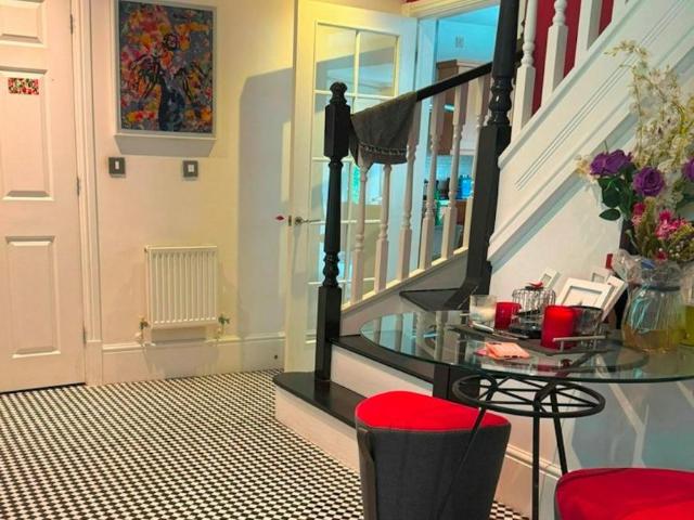 1 Bedroom Shared Living/roommate London Colney London Colney 103180138