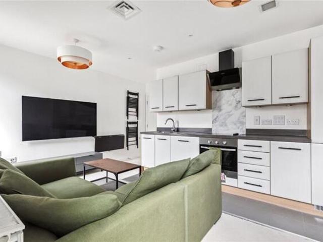 1 Bedroom Shared Living/roommate London Greater London 99092407