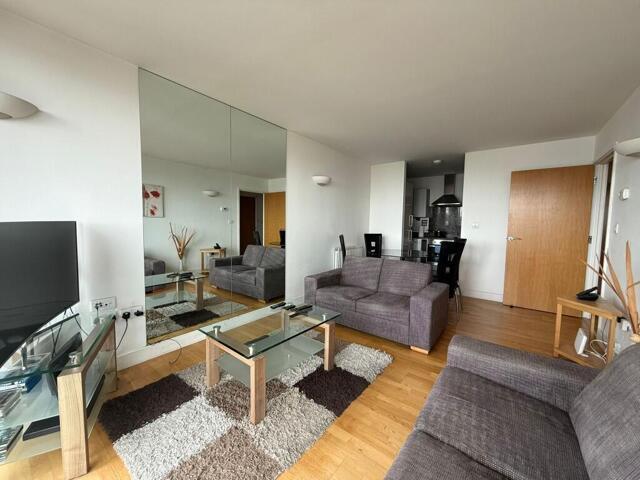 1 Bedroom Shared Living/roommate London Greater London 99029319