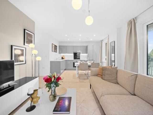 1 Bedroom Shared Living/roommate London Greater London 99986128
