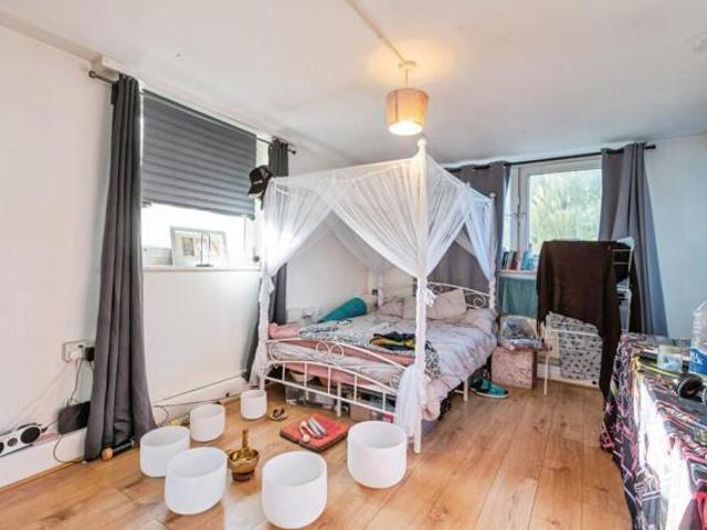 1 Bedroom Shared Living/roommate London Greater London 100540670