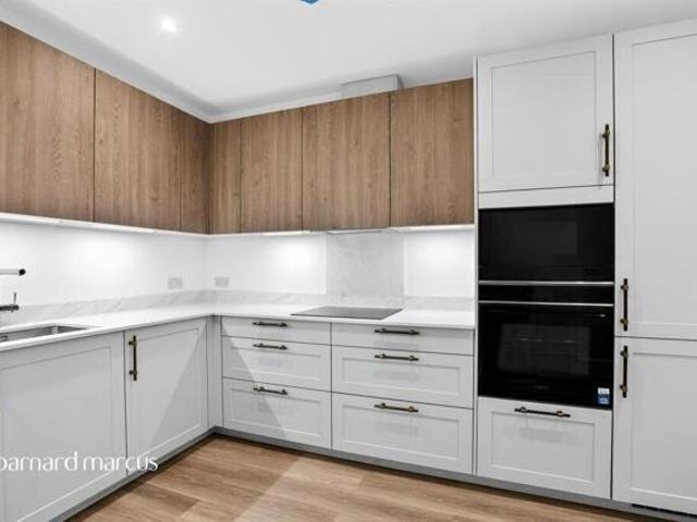 1 Bedroom Shared Living/roommate London Greater London 100786708