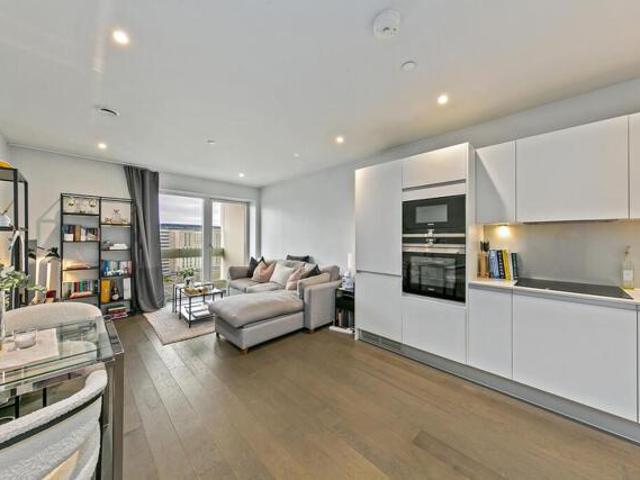 1 Bedroom Shared Living/roommate London Greater London 100987996