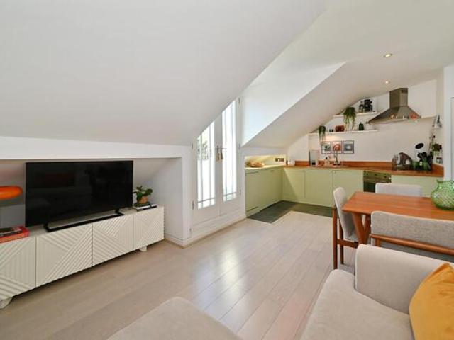 1 Bedroom Shared Living/roommate London Greater London LS101025542