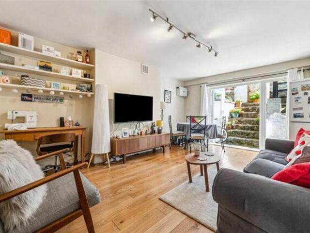 1 Bedroom Shared Living/roommate London Greater London LS95423259