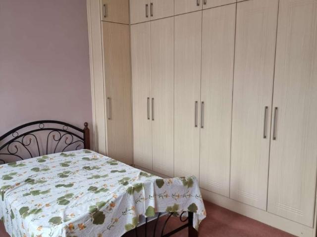 1 Bedroom Shared Living/roommate London London 102438230