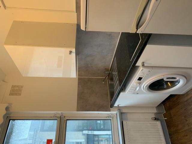 1 Bedroom Shared Living/roommate London London 65794115