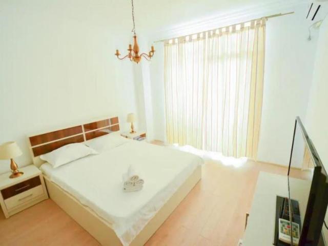 1 Bedroom Shared Living/roommate London London 90560941