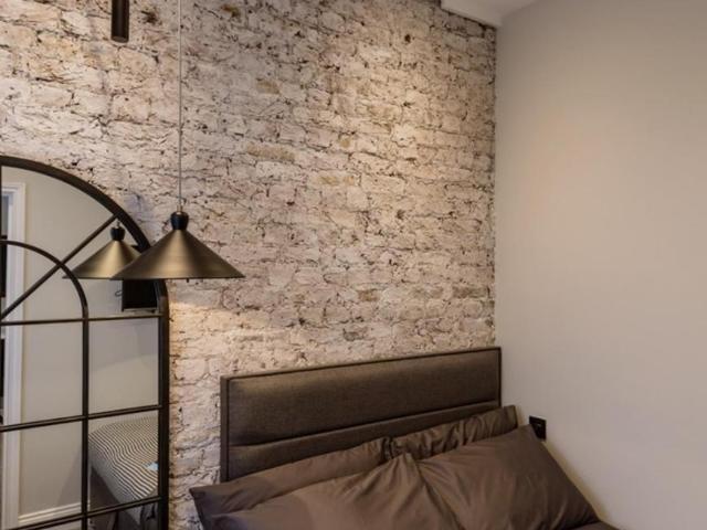 1 Bedroom Shared Living/roommate London London 90561058