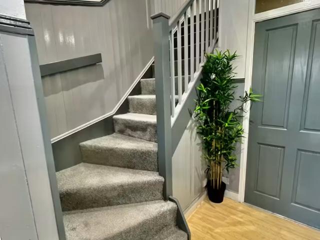 1 Bedroom Shared Living/roommate London London LS98754842