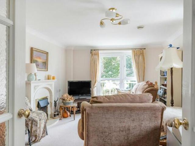 1 Bedroom Shared Living/roommate Paignton Torbay 98800901