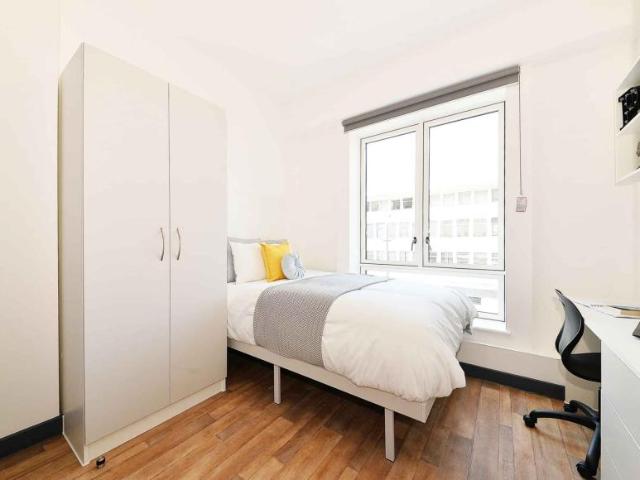 1 Bedroom Shared Living/roommate Plymouth Plymouth 97771017