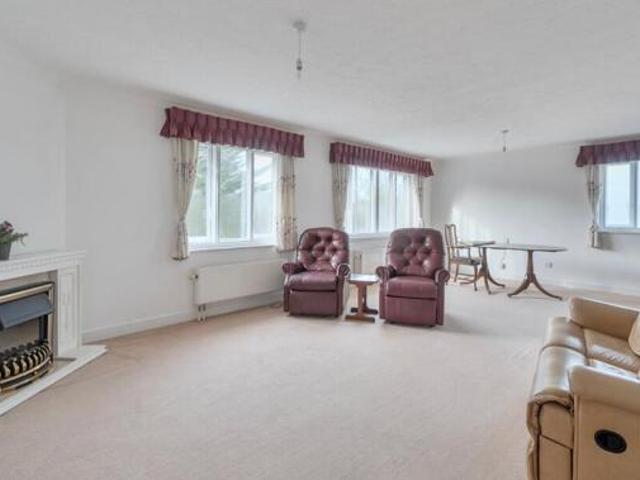 1 Bedroom Shared Living/roommate Poole Poole LS101677851