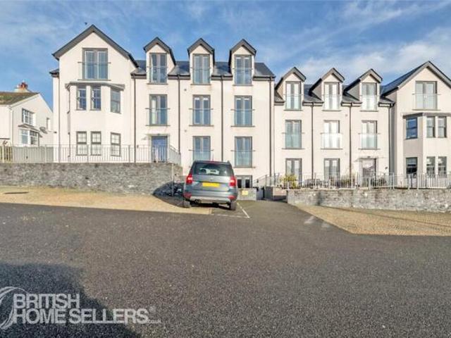 1 Bedroom Shared Living/roommate Reading Isle Of Anglesey LS98687746