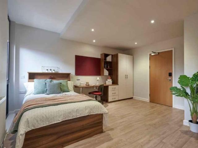 1 Bedroom Shared Living/roommate Reading Reading LS90781102